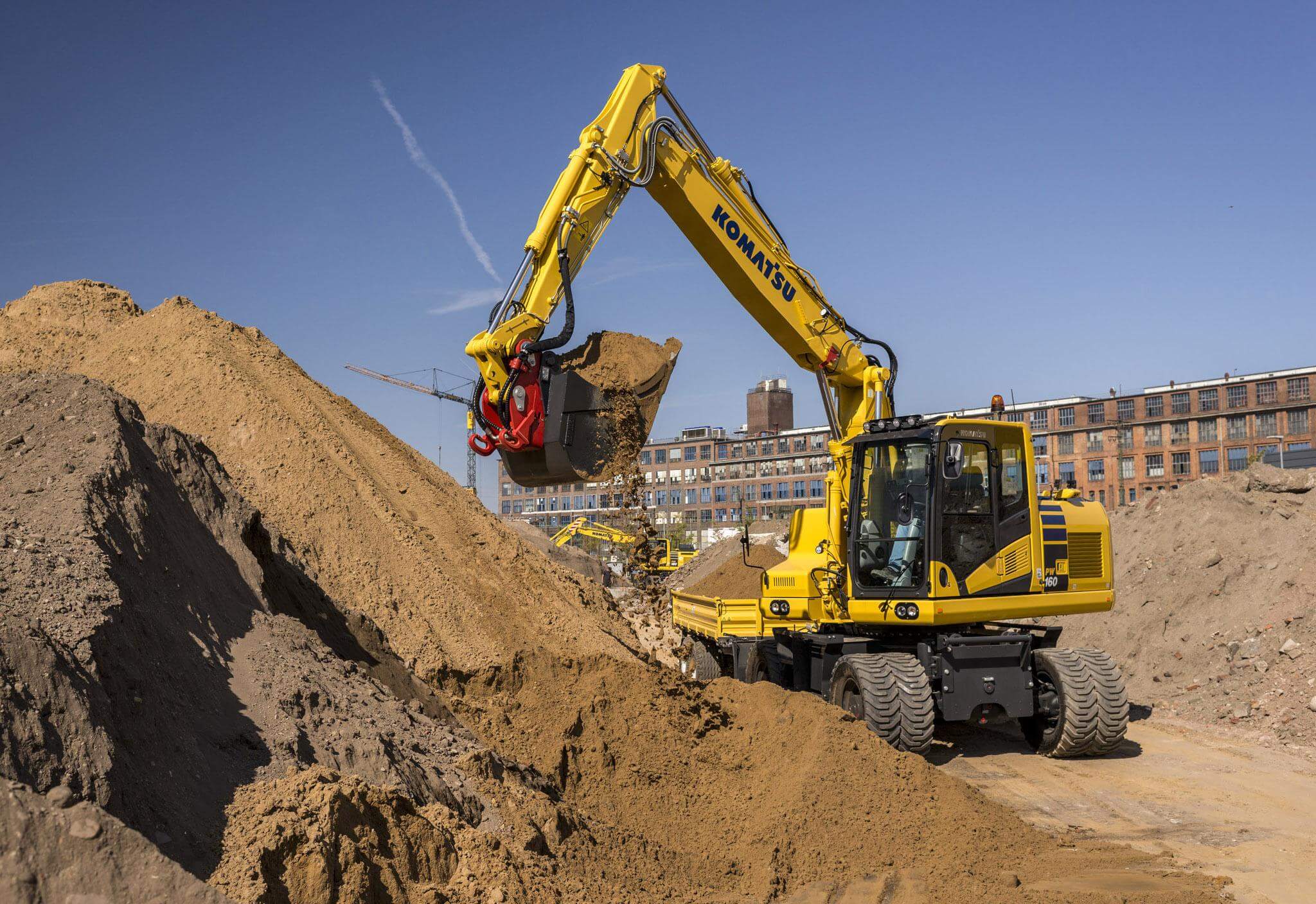 KCS600 Wheeled Excavator - Komatsusimulators.com