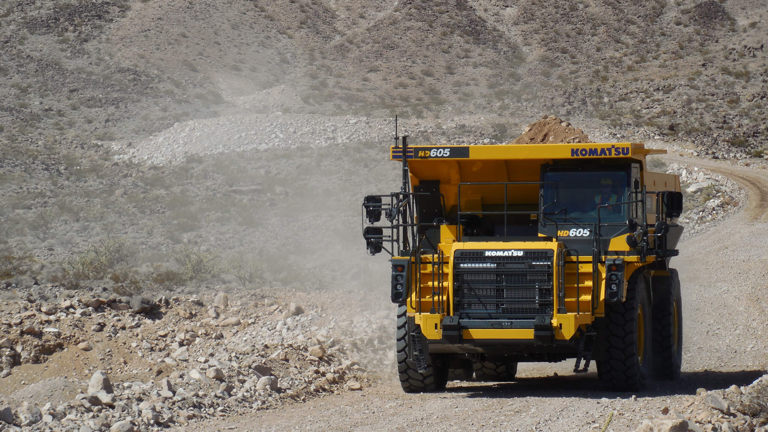 KCS600 Rigid Dump Truck - Komatsusimulators.com